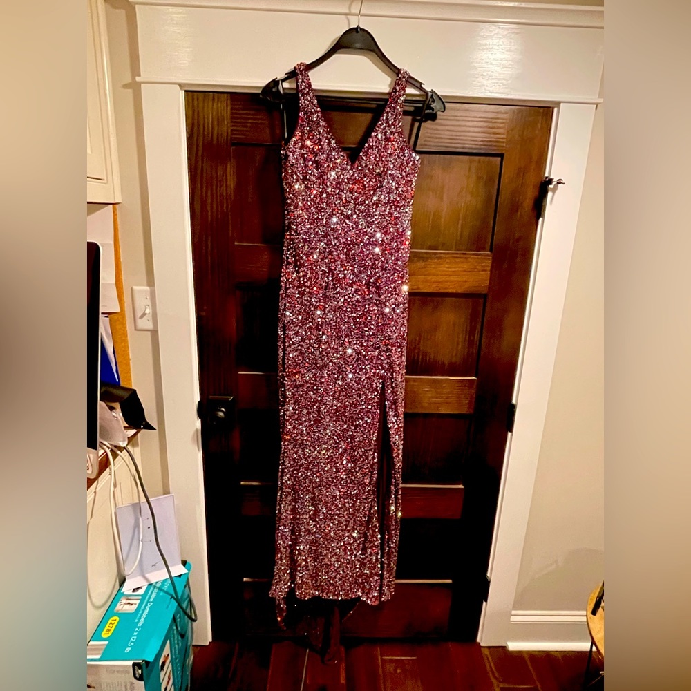 Prom Dress Not Worn Except For Pictures Prom Canceled… - Gem